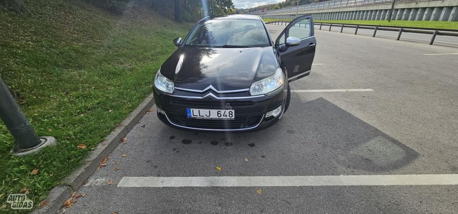 Black Citroen C5 2011 in Kaunas, with an engine capacity of 1.60 L and mileage of 187 thousand km for 3100 €, photo 8 on AUTOMOTO.COM.LV