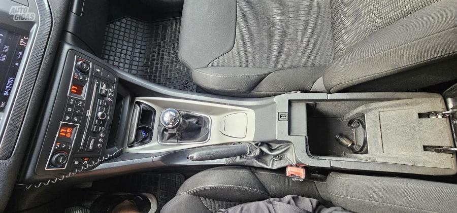 Black Citroen C5 2011 in Kaunas, with an engine capacity of 1.60 L and mileage of 187 thousand km for 3100 €, photo 14 on AUTOMOTO.COM.LV