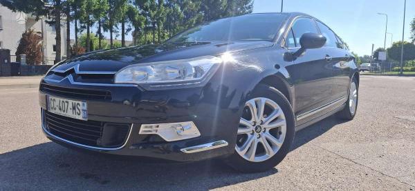 Black Citroen C5 2012 in Taurage, with an engine capacity of 2.00 L and mileage of 232 thousand km for 3499 €, photo 2 on AUTOMOTO.COM.LV