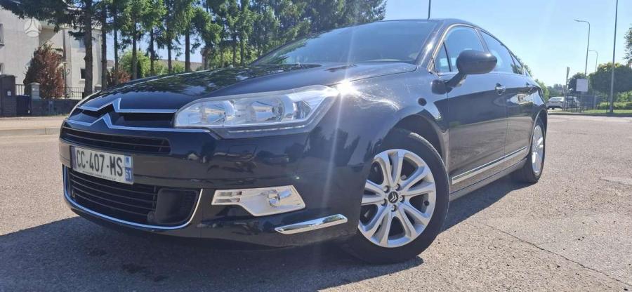 Melns Citroen C5 2012 Tauragė, ar dzinēja tilpumu 2.00 L un nobraukumu 232 tūkst. km par 3499 €, foto 3 vietnē AUTOMOTO.COM.LV