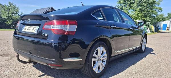 Black Citroen C5 2012 in Taurage, with an engine capacity of 2.00 L and mileage of 232 thousand km for 3499 €, photo 4 on AUTOMOTO.COM.LV