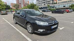 Melns Citroen C5 2013 Viļņa, ar dzinēja tilpumu 2.00 L un nobraukumu 283 tūkst. km par 2099 €, foto 6 vietnē AUTOMOTO.COM.LV