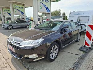 Melns Citroen C5 2013 Ukmergė, ar dzinēja tilpumu 1.56 L un nobraukumu 273 tūkst. km par 2750 €, foto 6 vietnē AUTOMOTO.COM.LV