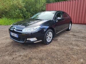 Black Citroen C5 2013 in Kaunas, with an engine capacity of 1.56 L and mileage of 235 thousand km for 2450 €, photo 3 on AUTOMOTO.COM.LV
