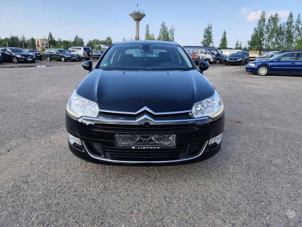 Melns Citroen C5 2013 Pakruojis, ar dzinēja tilpumu 1.56 L un nobraukumu 280 tūkst. km par 2950 €, foto 3 vietnē AUTOMOTO.COM.LV