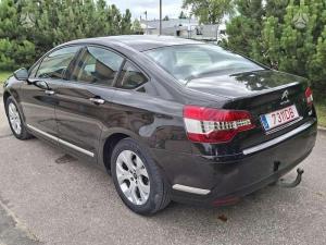 Melns Citroen C5 2013 Ukmergė, ar dzinēja tilpumu 1.60 L un nobraukumu 274 tūkst. km par 2650 €, foto 5 vietnē AUTOMOTO.COM.LV