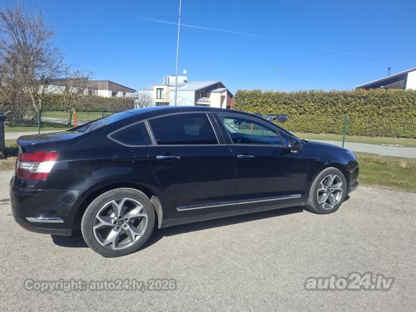 Black Citroen C5 2015 in Tallinn, with an engine capacity of 2.00 L and mileage of 292 thousand km for 5500 €, photo 2 on AUTOMOTO.COM.LV