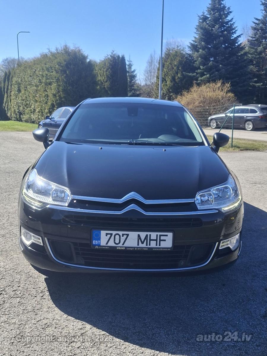 Black Citroen C5 2015 in Tallinn, with an engine capacity of 2.00 L and mileage of 292 thousand km for 5500 €, photo 5 on AUTOMOTO.COM.LV