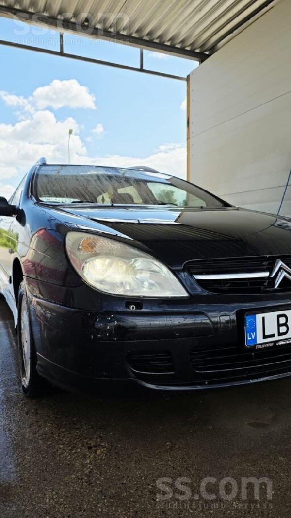 Melns Citroen C5 2003 Balvi, ar dzinēja tilpumu 2.20 L un nobraukumu 284 tūkst. km par 1500 €, foto 2 vietnē AUTOMOTO.COM.LV