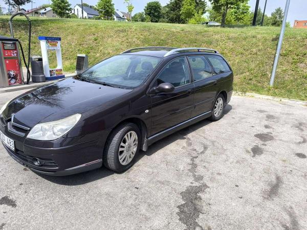 Black Citroen C5 2006 in Alytus, with an engine capacity of 2.00 L and mileage of 267 thousand km for 1600 €, photo 1 on AUTOMOTO.COM.LV