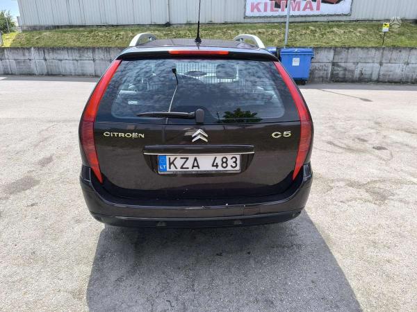 Black Citroen C5 2006 in Alytus, with an engine capacity of 2.00 L and mileage of 267 thousand km for 1600 €, photo 6 on AUTOMOTO.COM.LV