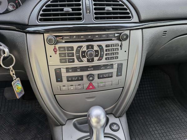 Black Citroen C5 2006 in Alytus, with an engine capacity of 2.00 L and mileage of 267 thousand km for 1600 €, photo 9 on AUTOMOTO.COM.LV