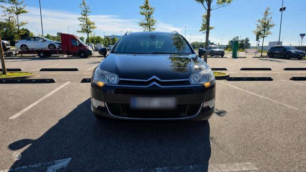 Melns Citroen C5 2008 Klaipėda, ar dzinēja tilpumu 2.18 L un nobraukumu 387 tūkst. km par 2850 €, foto 3 vietnē AUTOMOTO.COM.LV