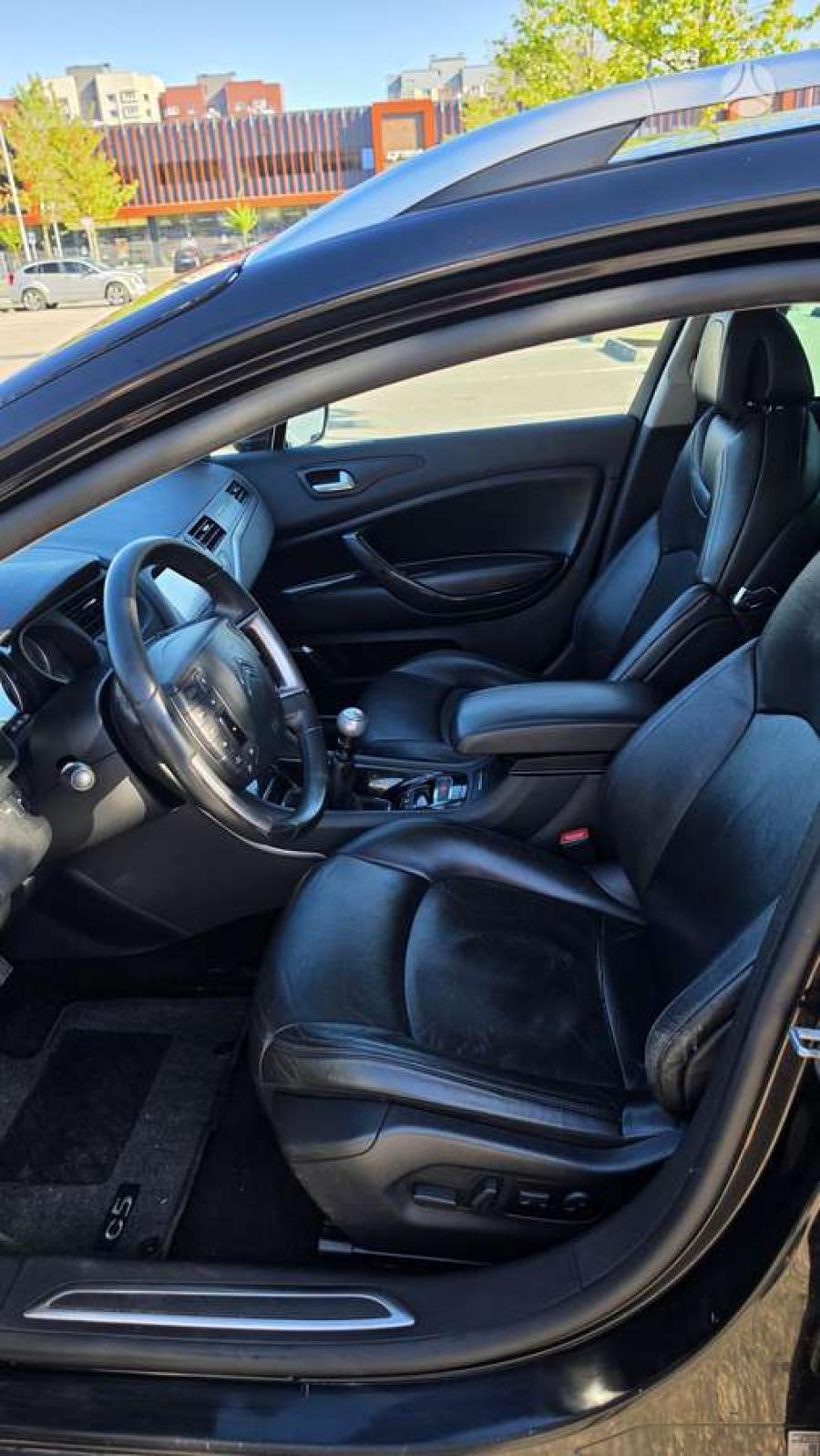 Black Citroen C5 2008 in Klaipeda, with an engine capacity of 2.18 L and mileage of 387 thousand km for 2850 €, photo 11 on AUTOMOTO.COM.LV