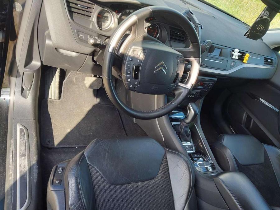 Melns Citroen C5 2008 Šilutė, ar dzinēja tilpumu 2.72 L un nobraukumu 276 tūkst. km par 1400 €, foto 5 vietnē AUTOMOTO.COM.LV