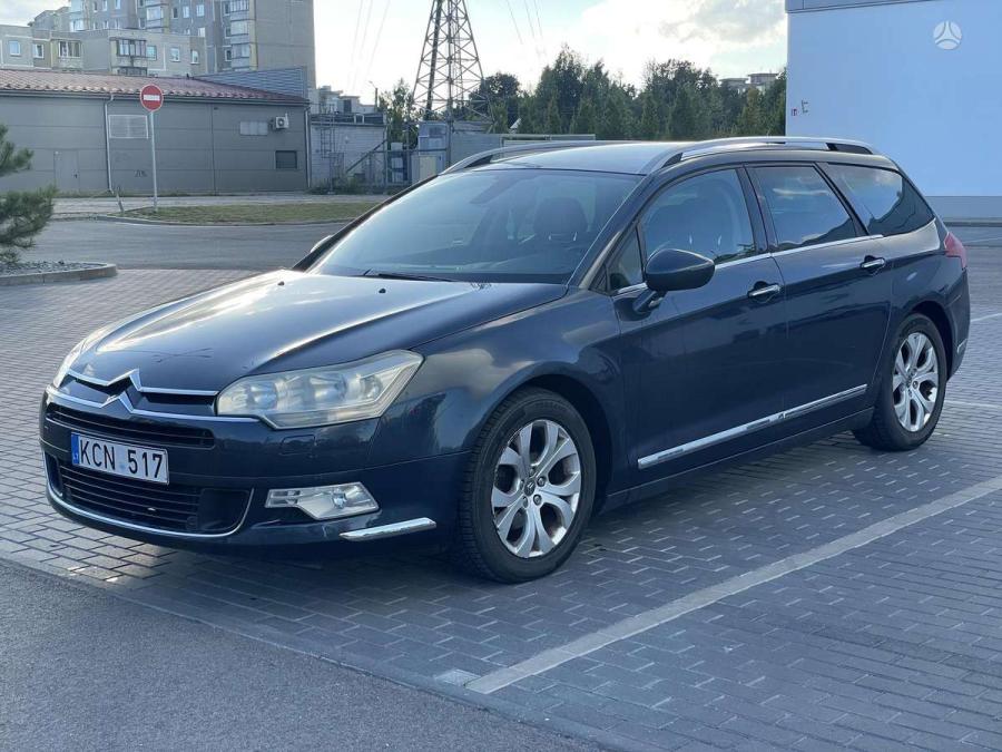 Melns Citroen C5 2008 Kauņa, ar dzinēja tilpumu 2.00 L un nobraukumu 291 tūkst. km par 1300 €, foto 1 vietnē AUTOMOTO.COM.LV