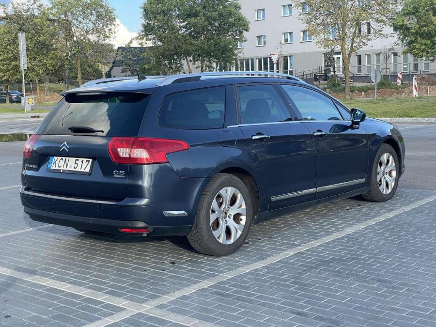 Melns Citroen C5 2008 Kauņa, ar dzinēja tilpumu 2.00 L un nobraukumu 291 tūkst. km par 1300 €, foto 6 vietnē AUTOMOTO.COM.LV