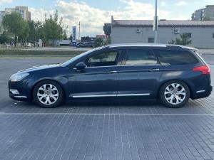 Melns Citroen C5 2008 Kauņa, ar dzinēja tilpumu 2.00 L un nobraukumu 291 tūkst. km par 1300 €, foto 10 vietnē AUTOMOTO.COM.LV