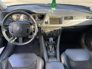 Melns Citroen C5 2008 Kauņa, ar dzinēja tilpumu 2.00 L un nobraukumu 291 tūkst. km par 1300 €, foto 13 vietnē AUTOMOTO.COM.LV