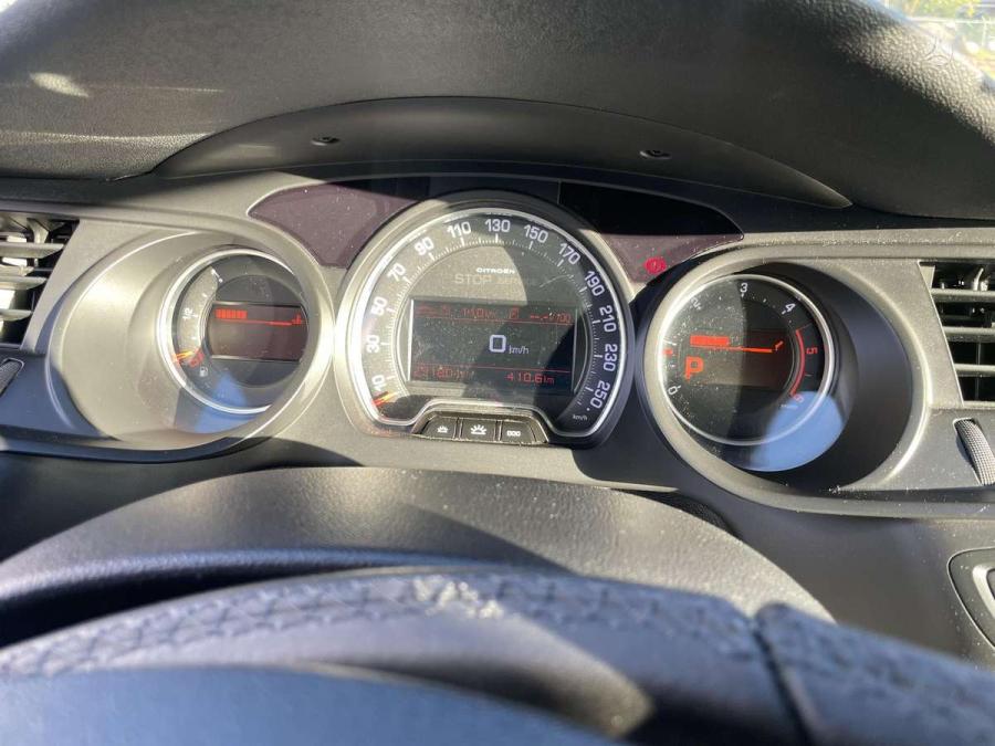 Melns Citroen C5 2008 Kauņa, ar dzinēja tilpumu 2.00 L un nobraukumu 291 tūkst. km par 1300 €, foto 19 vietnē AUTOMOTO.COM.LV