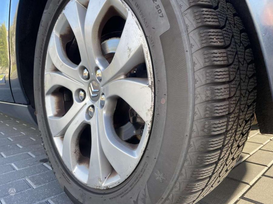 Melns Citroen C5 2008 Kauņa, ar dzinēja tilpumu 2.00 L un nobraukumu 291 tūkst. km par 1300 €, foto 25 vietnē AUTOMOTO.COM.LV