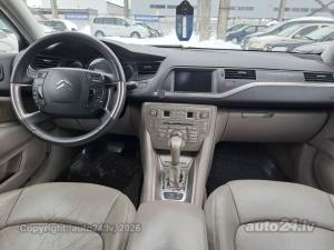Melns Citroen C5 2009 Tallina, ar dzinēja tilpumu 2.00 L un nobraukumu 344 tūkst. km par 799 €, foto 5 vietnē AUTOMOTO.COM.LV