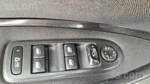 Black Citroen C5 2009 in Riga, with an engine capacity of 2.70 L and mileage of 385 thousand km for 2500 €, photo 8 on AUTOMOTO.COM.LV