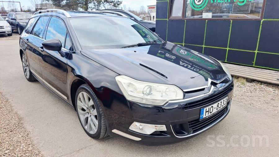 Melns Citroen C5 2009 Rīga, ar dzinēja tilpumu 2.70 L un nobraukumu 385 tūkst. km par 2700 €, foto 4 vietnē AUTOMOTO.COM.LV