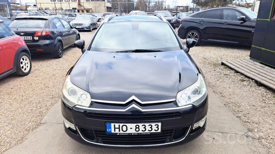 Melns Citroen C5 2009 Rīga, ar dzinēja tilpumu 2.70 L un nobraukumu 385 tūkst. km par 2700 €, foto 6 vietnē AUTOMOTO.COM.LV