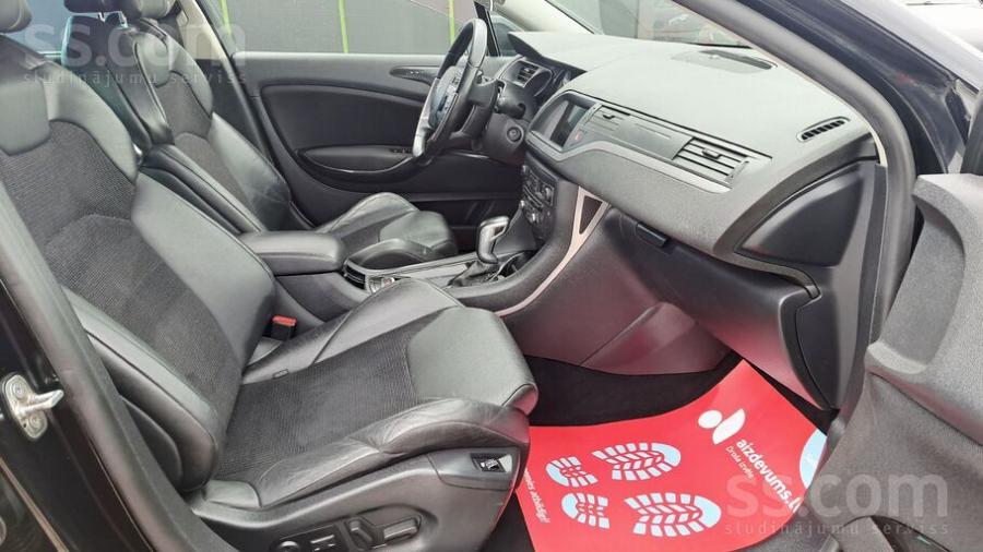 Melns Citroen C5 2009 Rīga, ar dzinēja tilpumu 2.70 L un nobraukumu 385 tūkst. km par 2700 €, foto 11 vietnē AUTOMOTO.COM.LV