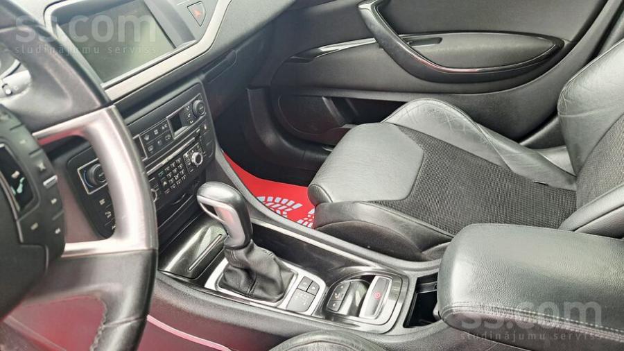 Melns Citroen C5 2009 Rīga, ar dzinēja tilpumu 2.70 L un nobraukumu 385 tūkst. km par 2700 €, foto 13 vietnē AUTOMOTO.COM.LV