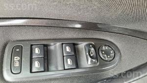 Melns Citroen C5 2009 Rīga, ar dzinēja tilpumu 2.70 L un nobraukumu 385 tūkst. km par 2700 €, foto 16 vietnē AUTOMOTO.COM.LV
