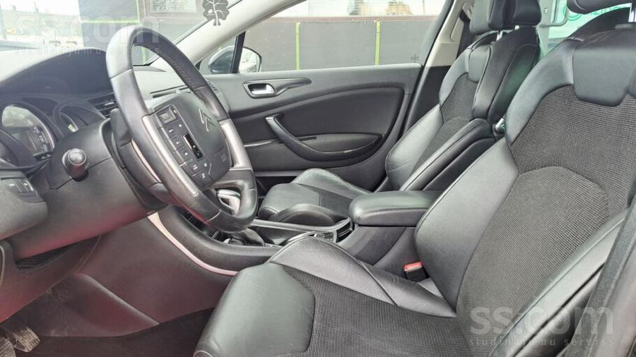 Melns Citroen C5 2009 Rīga, ar dzinēja tilpumu 2.70 L un nobraukumu 385 tūkst. km par 2700 €, foto 18 vietnē AUTOMOTO.COM.LV