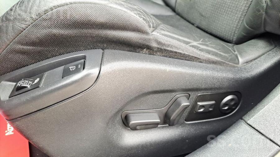 Melns Citroen C5 2009 Rīga, ar dzinēja tilpumu 2.70 L un nobraukumu 385 tūkst. km par 2700 €, foto 19 vietnē AUTOMOTO.COM.LV