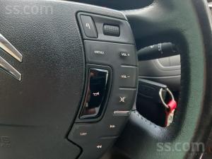 Melns Citroen C5 2009 Daugavpils, ar dzinēja tilpumu 1.60 L un nobraukumu 0 tūkst. km par 2750 €, foto 15 vietnē AUTOMOTO.COM.LV