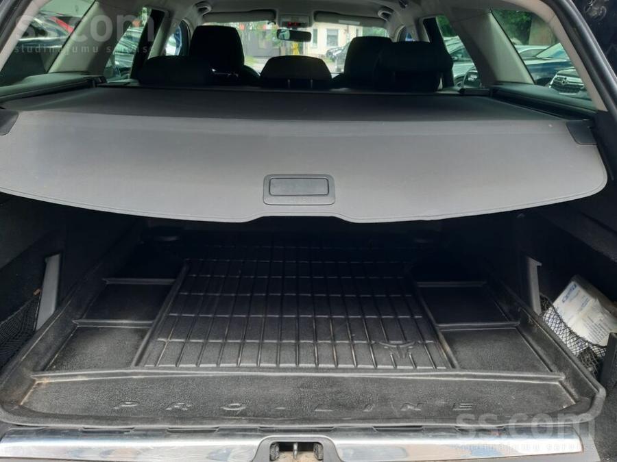 Melns Citroen C5 2009 Daugavpils, ar dzinēja tilpumu 1.60 L un nobraukumu 0 tūkst. km par 2750 €, foto 25 vietnē AUTOMOTO.COM.LV