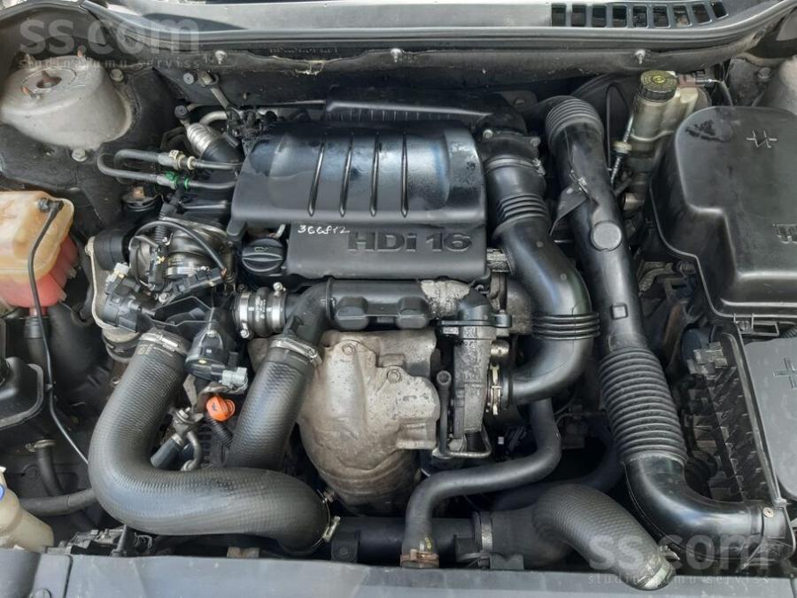 Melns Citroen C5 2009 Daugavpils, ar dzinēja tilpumu 1.60 L un nobraukumu 0 tūkst. km par 2750 €, foto 28 vietnē AUTOMOTO.COM.LV