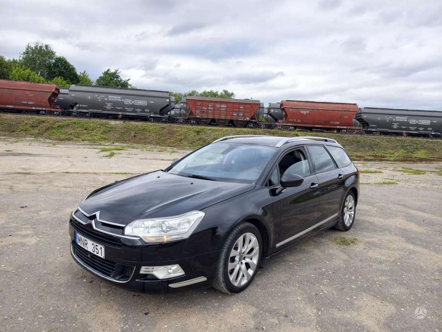 Melns Citroen C5 2009 Kauņa, ar dzinēja tilpumu 2.00 L un nobraukumu 250 tūkst. km par 1698 €, foto 3 vietnē AUTOMOTO.COM.LV
