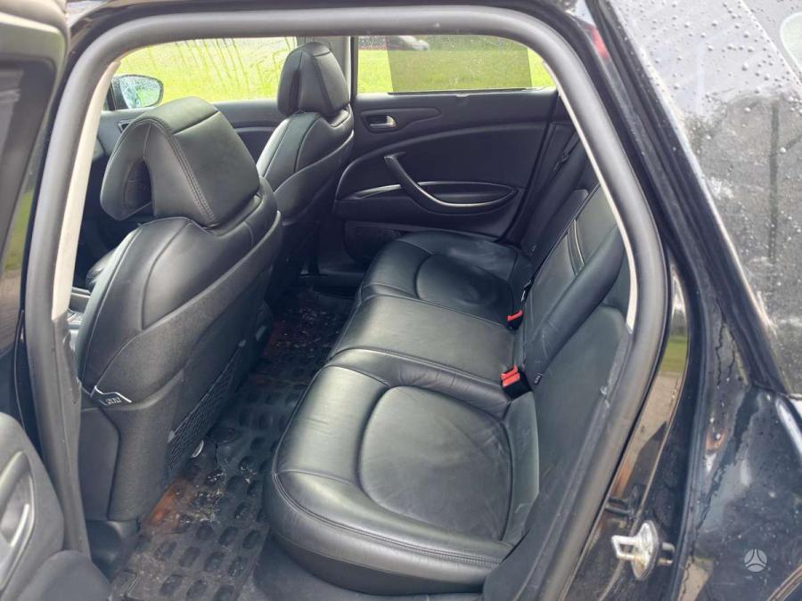 Melns Citroen C5 2009 Kauņa, ar dzinēja tilpumu 2.00 L un nobraukumu 250 tūkst. km par 1698 €, foto 7 vietnē AUTOMOTO.COM.LV