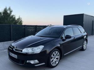 Black Citroen C5 2009 in Vilnius, with an engine capacity of 2.72 L and mileage of 354 thousand km for 2400 €, photo  on AUTOMOTO.COM.LV