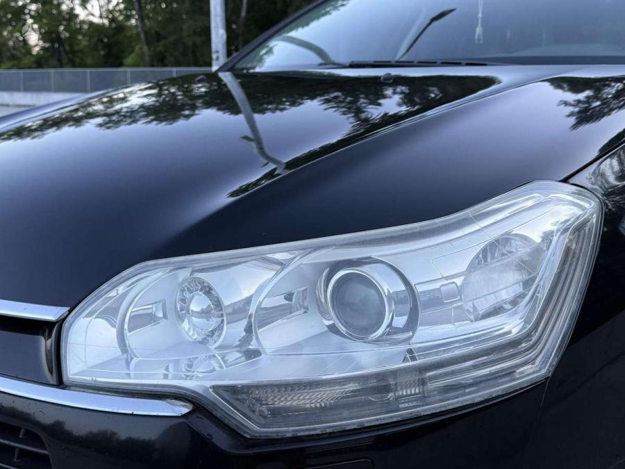 Black Citroen C5 2009 in Vilnius, with an engine capacity of 2.72 L and mileage of 354 thousand km for 2400 €, photo 12 on AUTOMOTO.COM.LV