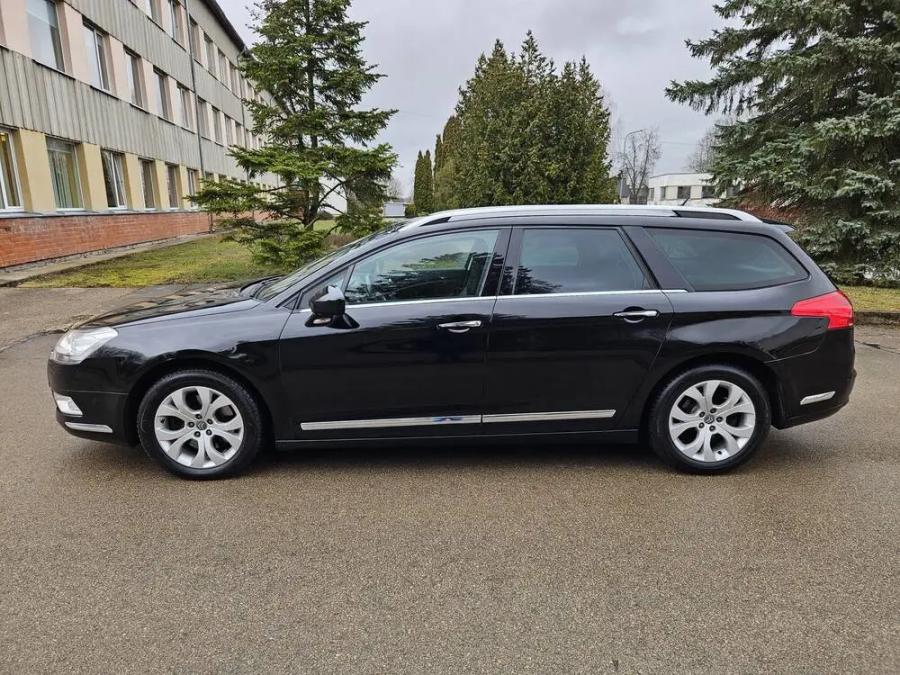 Черный Ситроен С5 2009 в Екабпилс, объемом двигателя 2.20 л и пробегом 254 тыс. км за 3000 €, фото 9 на AUTOMOTO.COM.LV