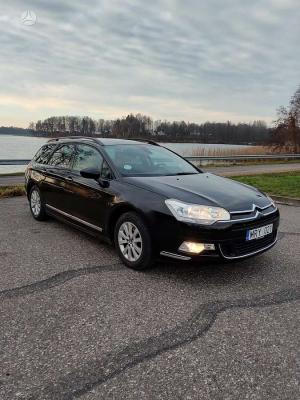Black Citroen C5 2009 in Trakai, with an engine capacity of 1.60 L and mileage of 220 thousand km for 2200 €, photo  on AUTOMOTO.COM.LV