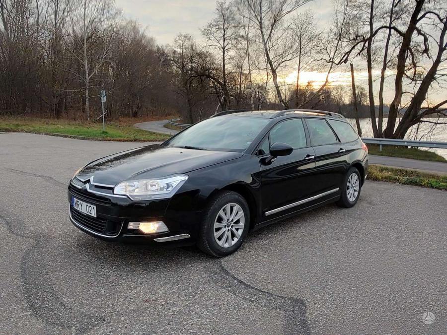 Melns Citroen C5 2009 Trakai, ar dzinēja tilpumu 1.60 L un nobraukumu 220 tūkst. km par 2200 €, foto 3 vietnē AUTOMOTO.COM.LV