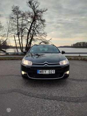 Melns Citroen C5 2009 Trakai, ar dzinēja tilpumu 1.60 L un nobraukumu 220 tūkst. km par 2200 €, foto 4 vietnē AUTOMOTO.COM.LV