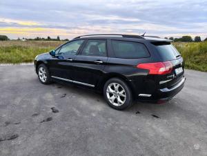 Melns Citroen C5 2009 Kauņa, ar dzinēja tilpumu 2.00 L un nobraukumu 349 tūkst. km par 1900 €, foto 4 vietnē AUTOMOTO.COM.LV