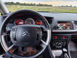 Melns Citroen C5 2009 Kauņa, ar dzinēja tilpumu 2.00 L un nobraukumu 349 tūkst. km par 1900 €, foto 13 vietnē AUTOMOTO.COM.LV