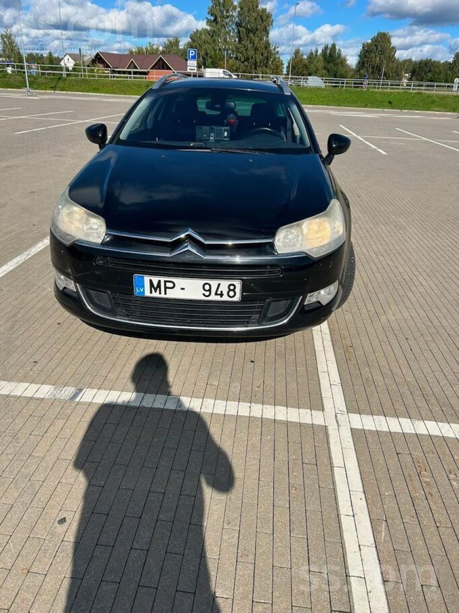 Melns Citroen C5 2009 Rēzekne, ar dzinēja tilpumu 2.00 L un nobraukumu 261 tūkst. km par 2450 €, foto 3 vietnē AUTOMOTO.COM.LV