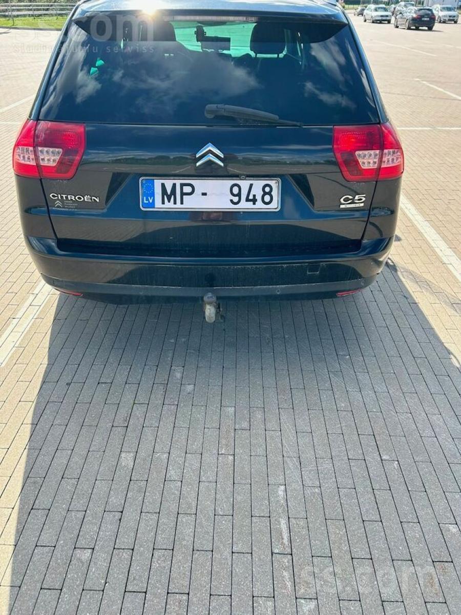 Melns Citroen C5 2009 Rēzekne, ar dzinēja tilpumu 2.00 L un nobraukumu 261 tūkst. km par 2450 €, foto 5 vietnē AUTOMOTO.COM.LV
