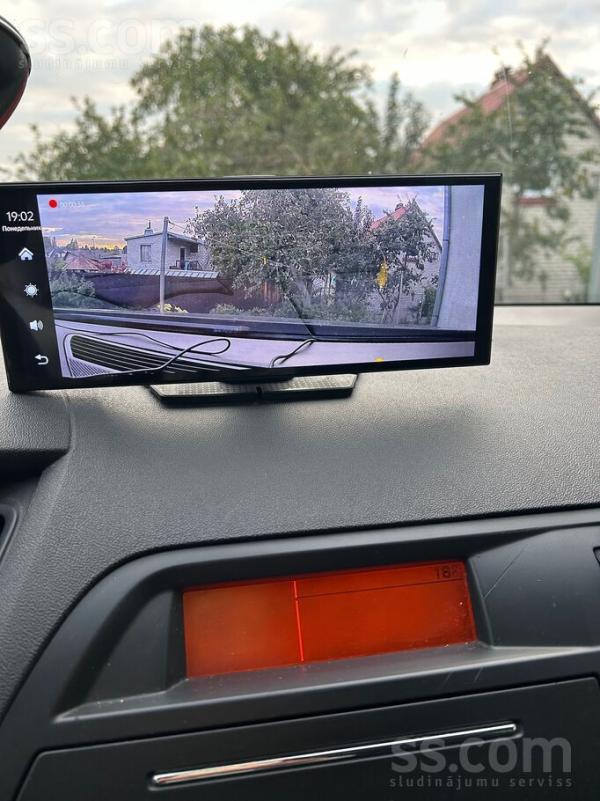 Melns Citroen C5 2009 Rēzekne, ar dzinēja tilpumu 2.00 L un nobraukumu 261 tūkst. km par 2450 €, foto 7 vietnē AUTOMOTO.COM.LV